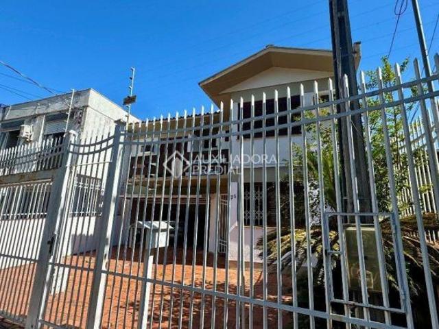 Casa 4 dormitórios 350m2 privativos 4 vagas de garagem no bairro Azenha