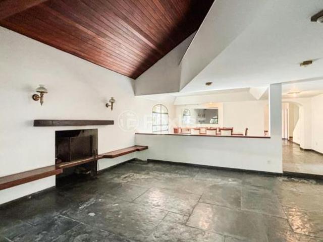 Casa, 4 dormitórios, 368 m², em Alto de Pinheiros