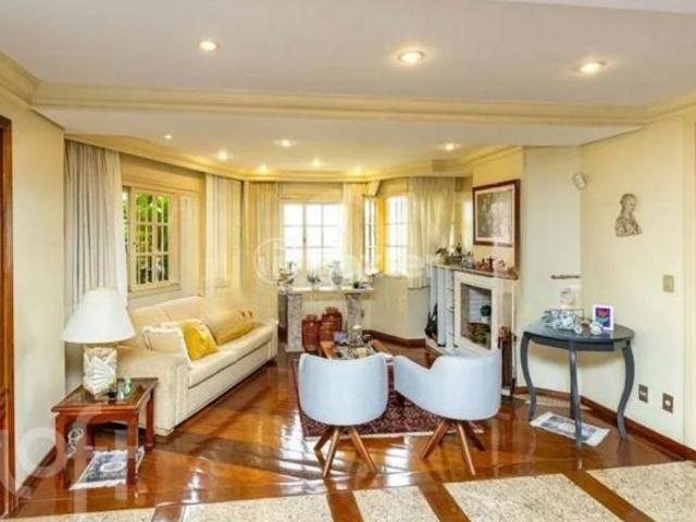 Casa, 4 dormitórios, 360 m², em Três Figueiras