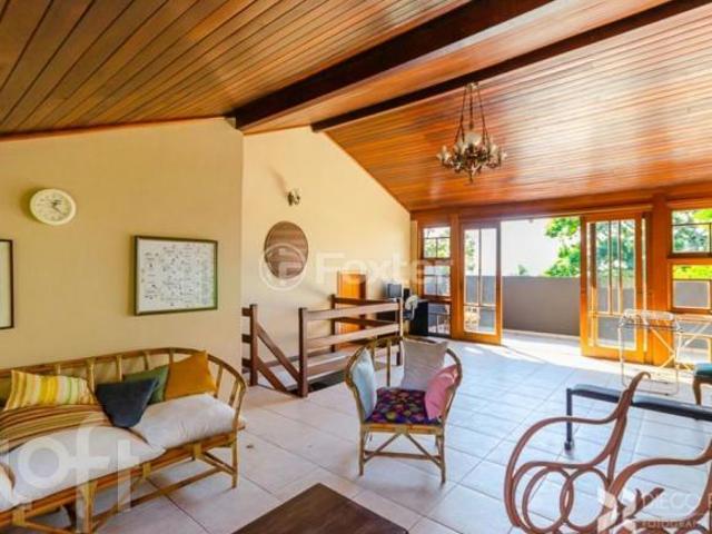 Casa, 4 dormitórios, 360 m², em Tristeza