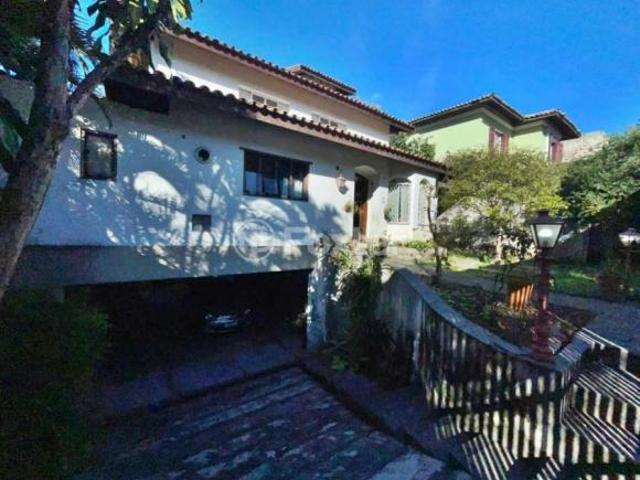 Casa, 4 dormitórios, 362 m², em Pacaembu