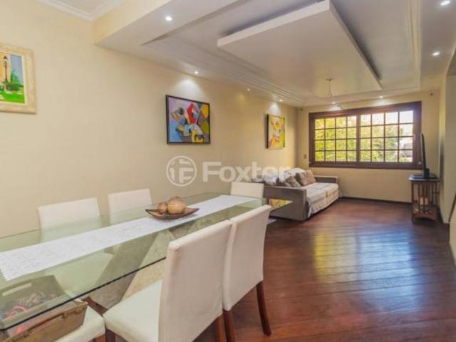 Casa, 4 dormitórios, 376.64 m², em Cristal