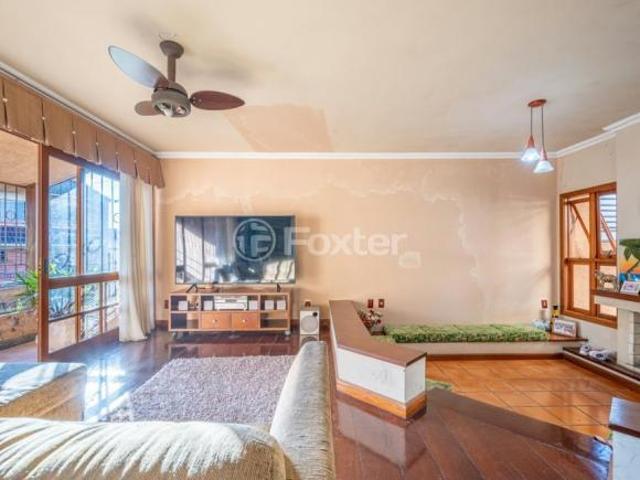 Casa, 4 dormitórios, 370 m², em Medianeira