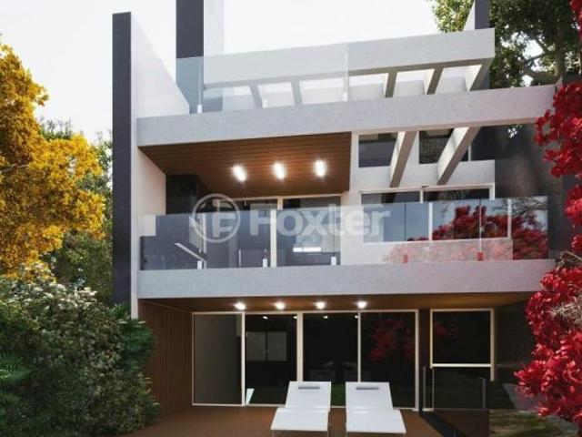 Casa, 4 dormitórios, 370 m², em Teresópolis