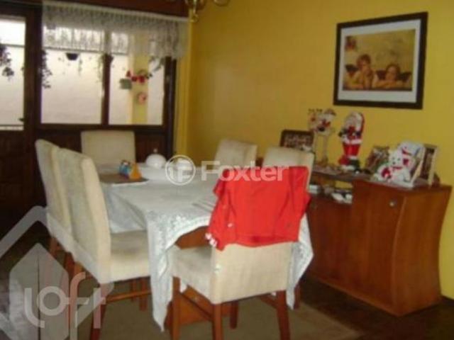 Casa, 4 dormitórios, 372 m², em Três Figueiras
