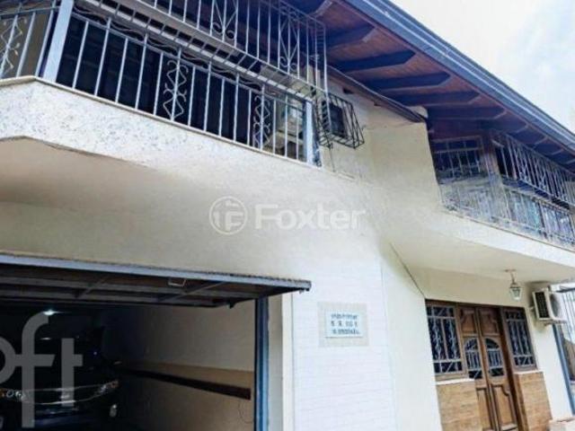Casa, 4 dormitórios, 389.41 m², em Partenon