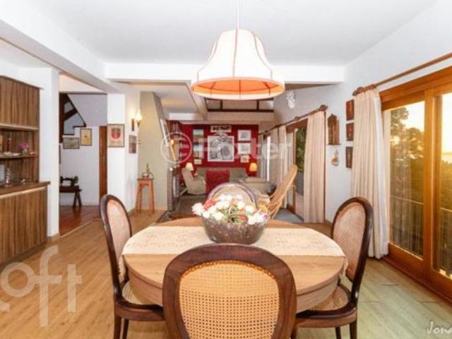 Casa, 4 dormitórios, 390 m², em Vila Conceição