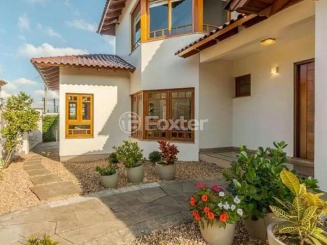 Casa, 4 dormitórios, 427 m², em Centro