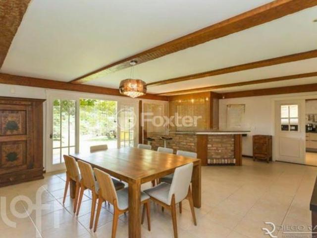 Casa, 4 dormitórios, 441.11 m², em Belém Novo
