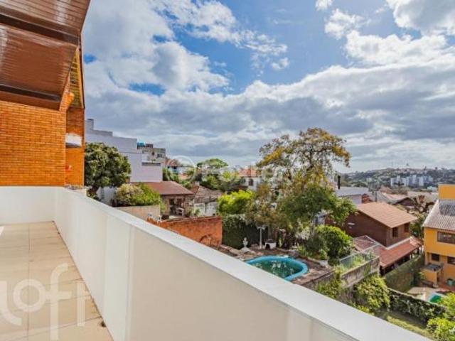 Casa, 4 dormitórios, 454.7 m², em Teresópolis