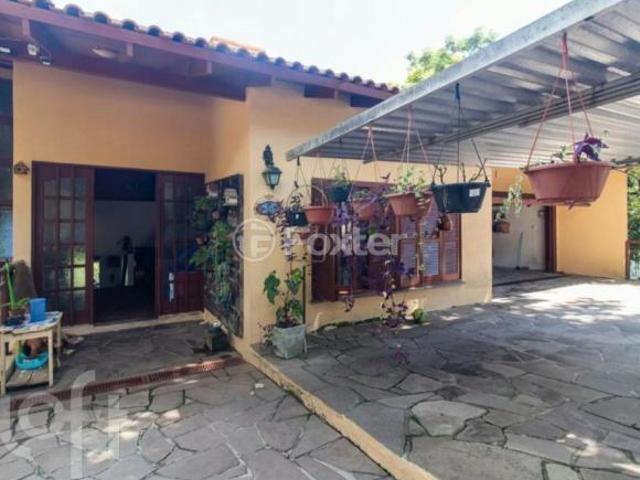 Casa, 4 dormitórios, 473 m², em Teresópolis