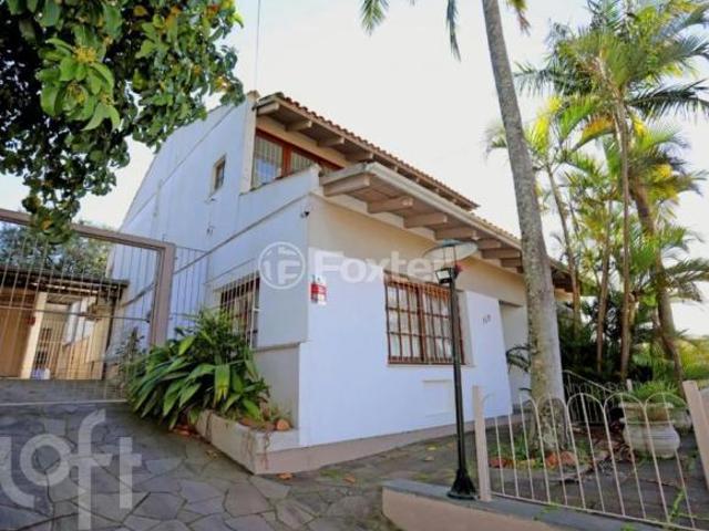 Casa, 4 dormitórios, 483 m², em Coronel Aparício Borges