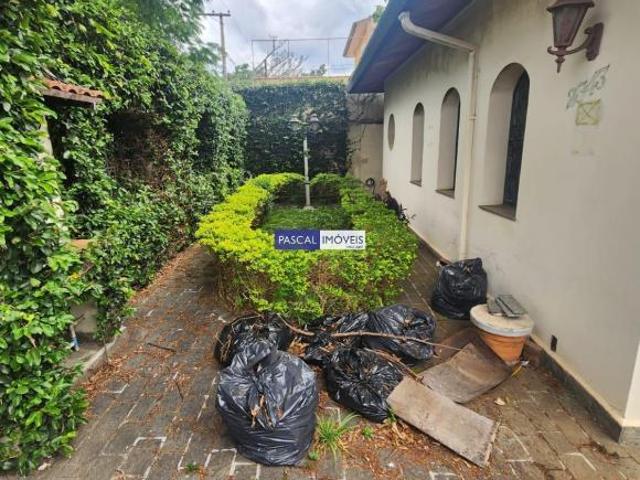 Casa 4 dormitórios 4 vagas