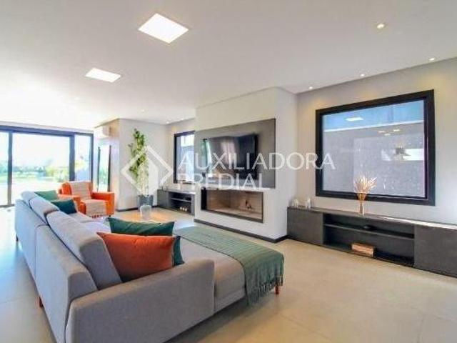 Casa 4 dormitórios 4 suítes, à venda no bairro Terra Ville, Porto Alegre