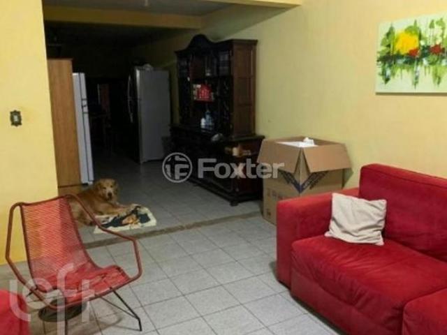 Casa, 4 dormitórios, 558.36 m², em Três Figueiras