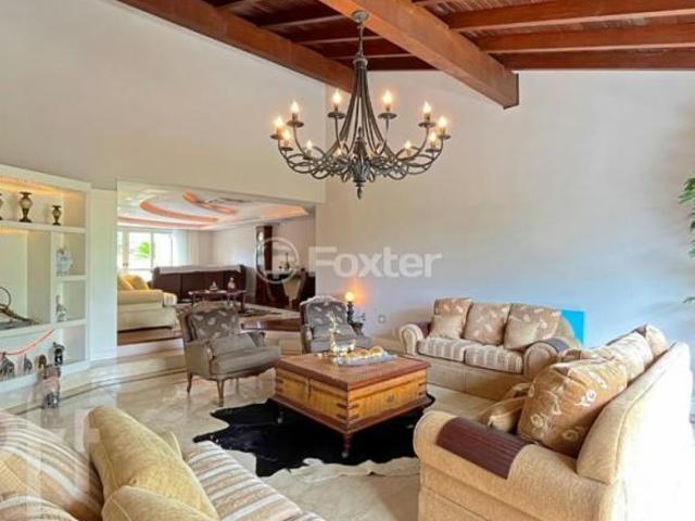 Casa, 4 dormitórios, 584.12 m², em Cristal