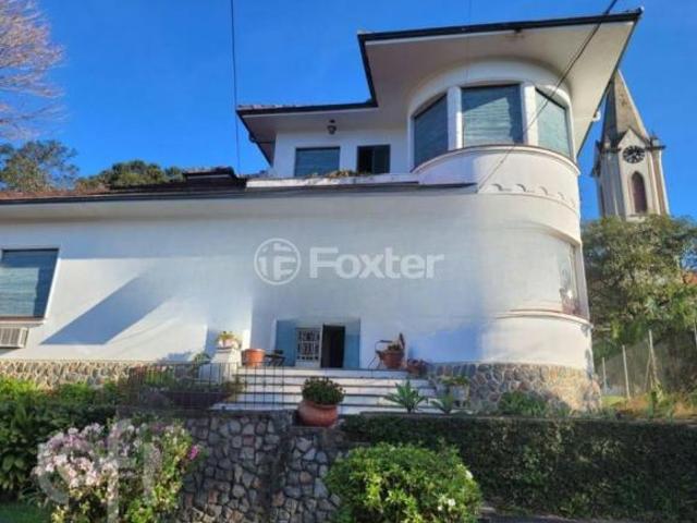 Casa, 4 dormitórios, 596 m², em Canudos