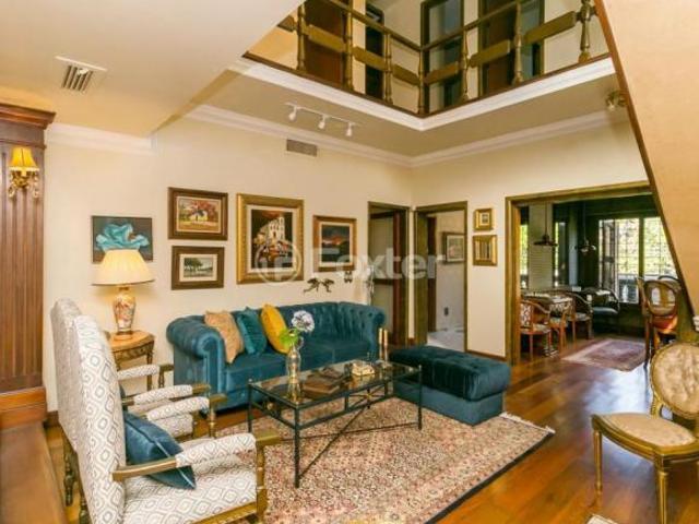 Casa, 4 dormitórios, 640 m², em Três Figueiras