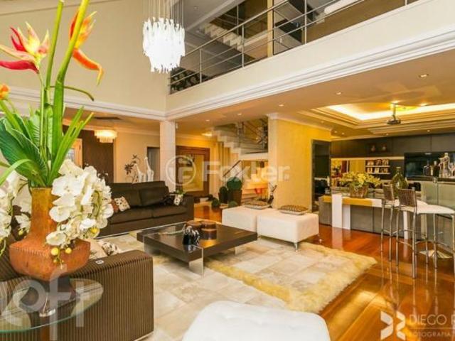 Casa, 4 dormitórios, 656.19 m², em Partenon