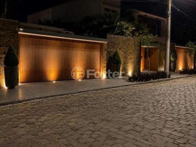 Casa, 4 dormitórios, 695.1 m², em Jardim do Forte