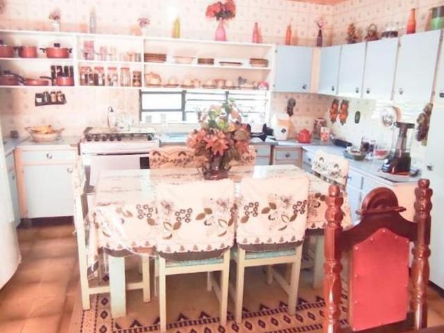 Casa 4 dormitórios