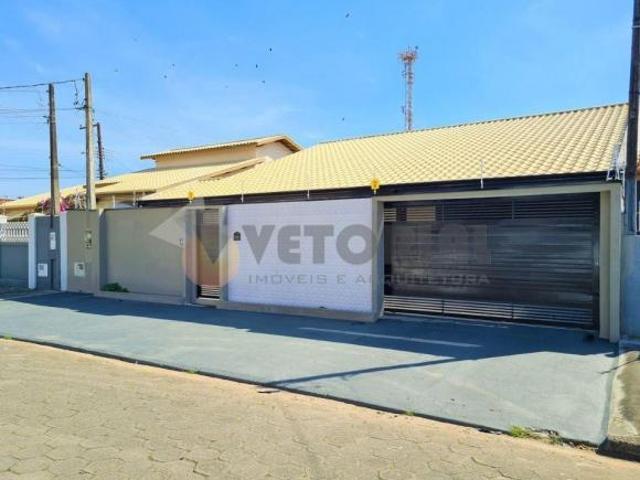 Casa 4 Dormitórios com Piscina Indaiá, Caraguatatuba SP