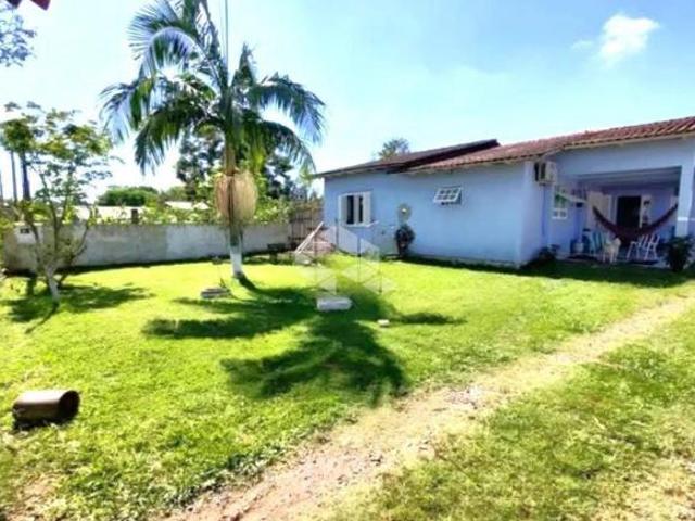 Casa 4 dormitorios com suite e piscina em Nova Santa Rita