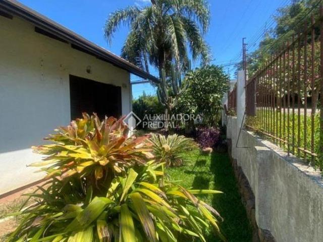 casa 4 dormitórios com vista lindíssima para o Guaiba