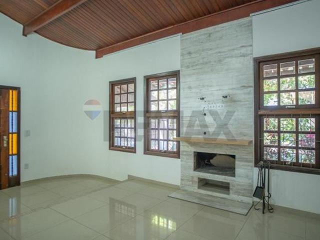 Casa 4 dormitórios à venda, 212m² por R$1.097.000 Jardim do Lago Atibaia/SP