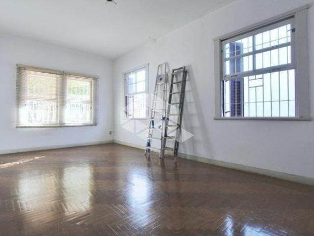 Casa 4 dormitórios à venda Avenida Niterói, Medianeira Porto Alegre