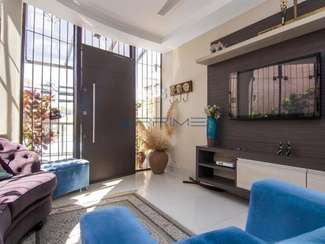 Casa 4 dormitórios à venda no bairro Cristal Porto Alegre/RS, Zona Sul