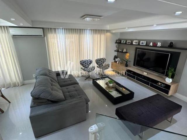 Casa 4 dormitórios à venda no Loteamento Alphaville