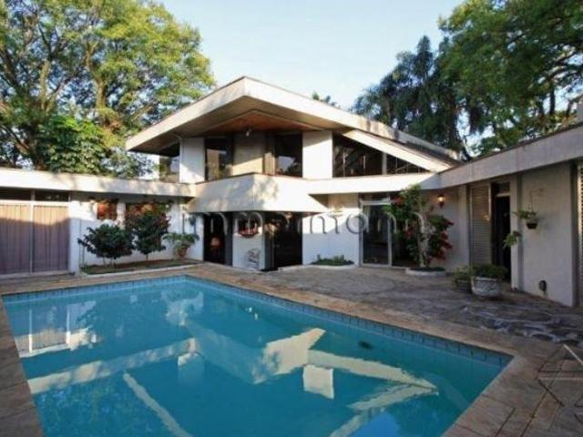 CASA 4 DORMITÓRIOS ALTO DE PINHEIROS
