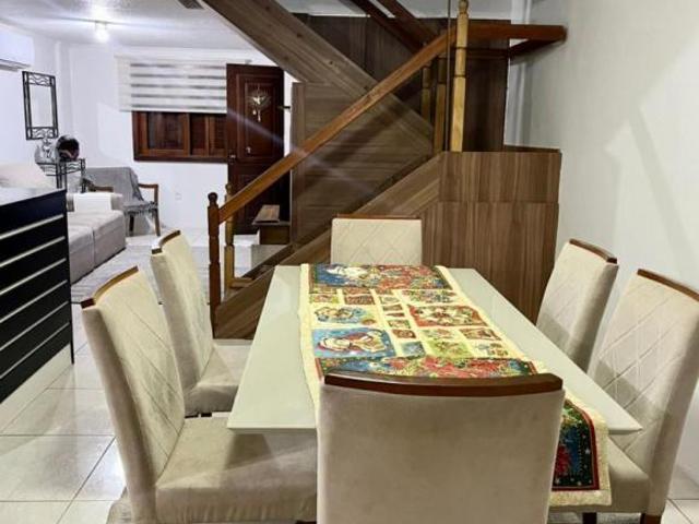 Casa 4 Dormitórios Bairro Avenida Central