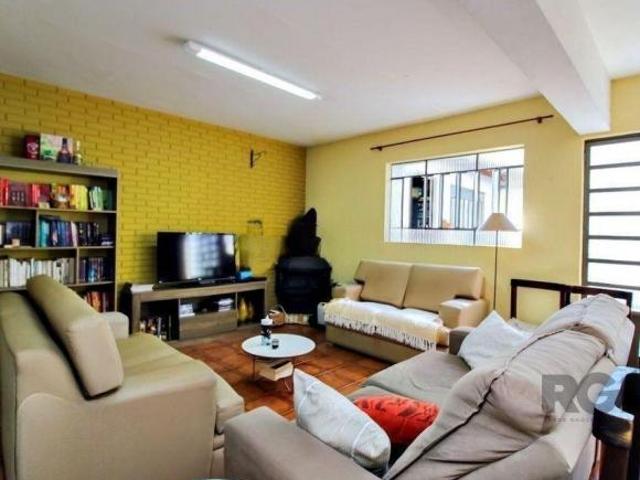 Casa 4 Dormitórios Bairro Gloria