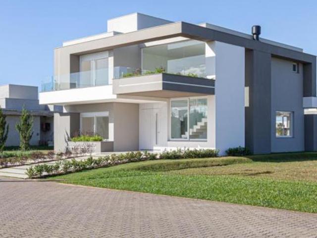Casa 4 Dormitórios Bairro Reserva das Aguas