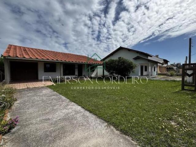Casa 4 dormitórios ou + para Venda em Cidreira, Centro, 4 dormitórios, 3 banheiros, 2 vagas