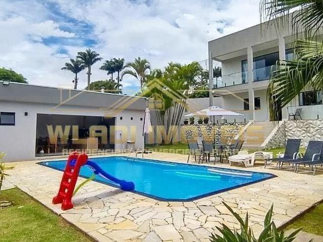Casa 4 dormitórios ou + para Venda em Igaratá, 4 dormitórios, 4 suítes, 6 banheiros, 6 vagas
