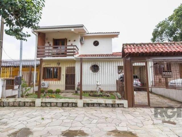 Casa 4 dormitórios no bairro Aberta dos Morros