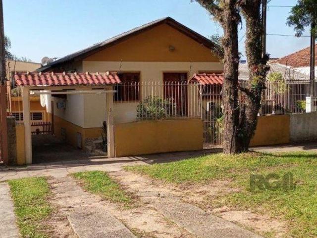 Casa 4 dormitórios no bairro Vila Ipiranga