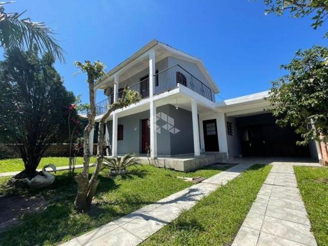 Casa 4 dormitórios na Salgado Filho