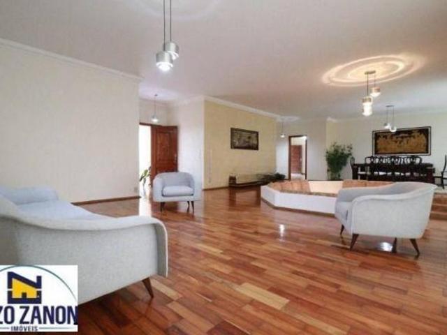 Casa 4 dormitórios, sendo 2 suites, 10 vagas à venda, 463 m² por R$ 8.500.000 Vila Assunção Sant