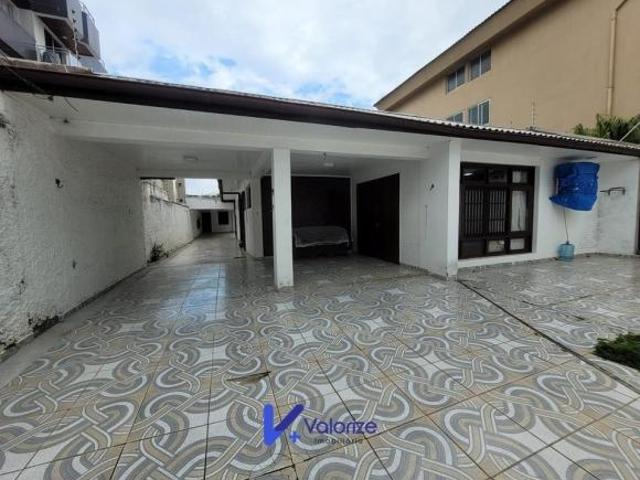 Casa 4 dormitórios perto do mar a venda