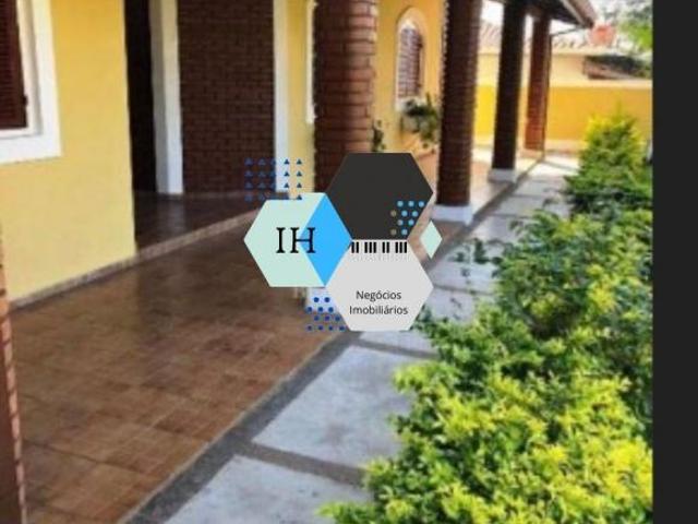 Casa 4 dorms, 1 suíte, 4 vagas, 560m² á venda no condomínio Cafezal VI em Itupeva, Oportunidade!