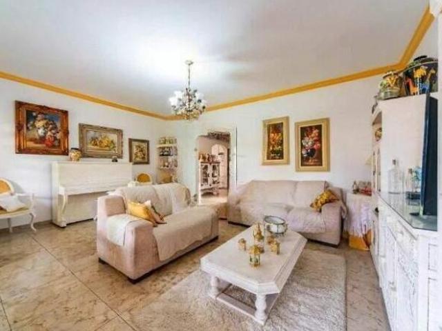 Casa 4 Dorms, 1 Suíte, 6 Vagas em Vila Pires, Santo André — Financia e Permuta