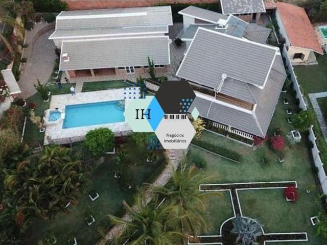 Casa 4 dorms, 1 suíte, 8 vagas, 530m² á venda no condomínio Cafezal VI em Itupeva, Oportunidade!