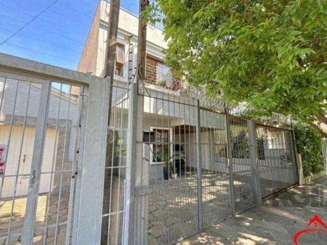 casa 4 dorms. 2 vagas 200 m² Partenon