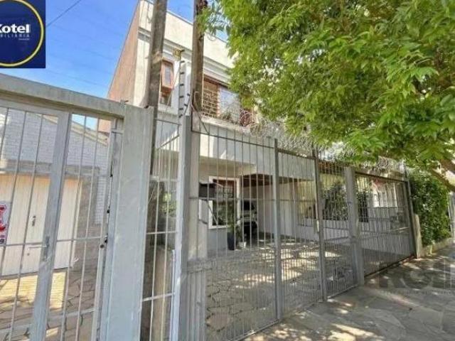 casa 4 dorms. 2 vagas 200 m² Partenon