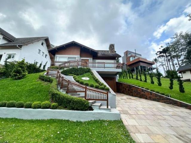 Casa 4 ou + dorm. em Condomínio Bairro Alphaville