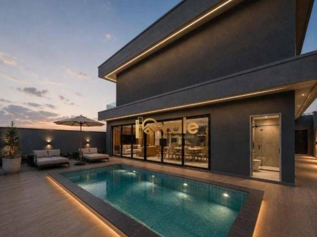 Casa 4 suiíes em construção no Urbanova